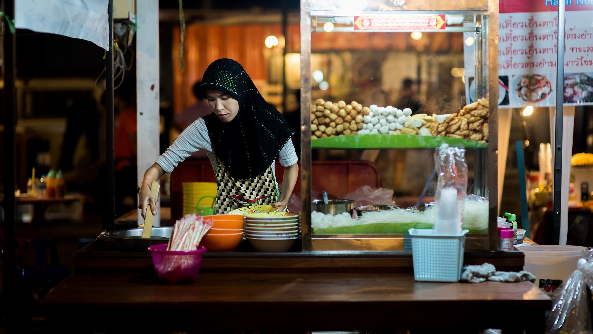The Muslim ethno-religiouscape of Thailand can be accommodated ...